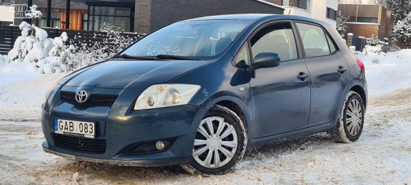 Toyota Auris 2007 in Vilnius, with an engine capacity of 2.00 L and mileage of 294 thousand km for 1950 €, photo 1 on AUTOMOTO.COM.LV