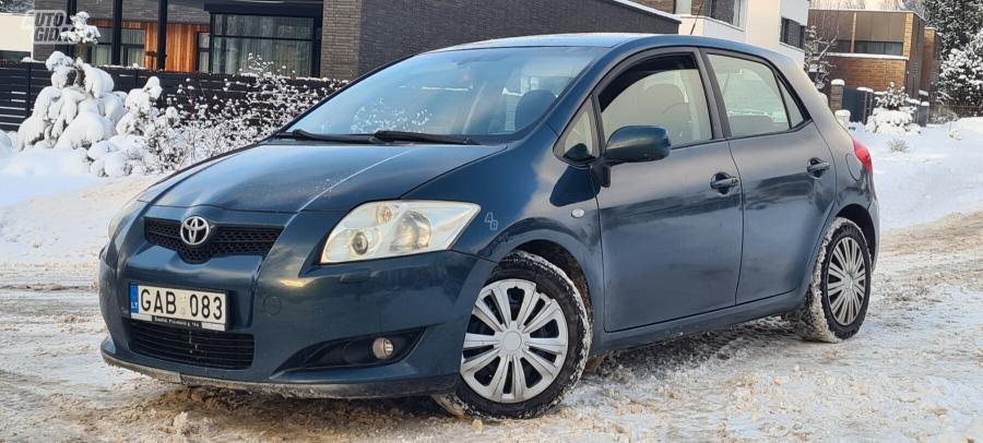 Toyota Auris 2007 in Vilnius, with an engine capacity of 2.00 L and mileage of 294 thousand km for 1950 €, photo 1 on AUTOMOTO.COM.LV