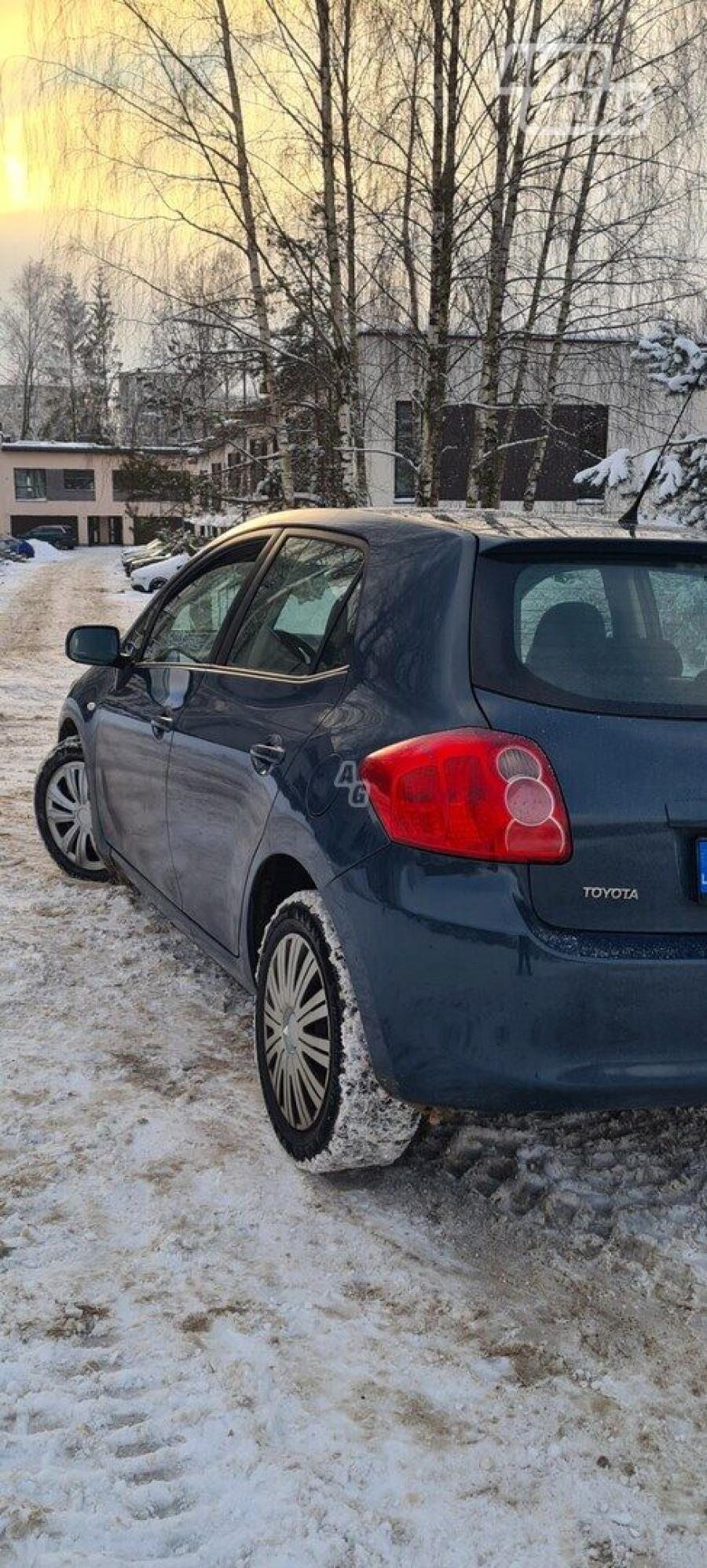 Toyota Auris 2007 in Vilnius, with an engine capacity of 2.00 L and mileage of 294 thousand km for 1950 €, photo 3 on AUTOMOTO.COM.LV