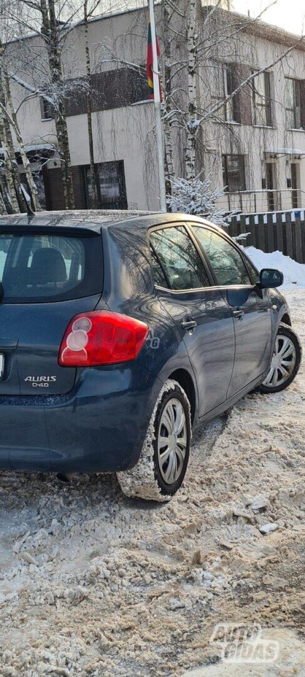 Toyota Auris 2007 in Vilnius, with an engine capacity of 2.00 L and mileage of 294 thousand km for 1950 €, photo 4 on AUTOMOTO.COM.LV