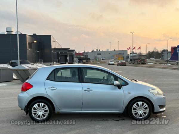 Toyota Auris 2007 Rapla, ar dzinēja tilpumu 1.40 L un nobraukumu 247 tūkst. km par 1750 €, foto 7 vietnē AUTOMOTO.COM.LV