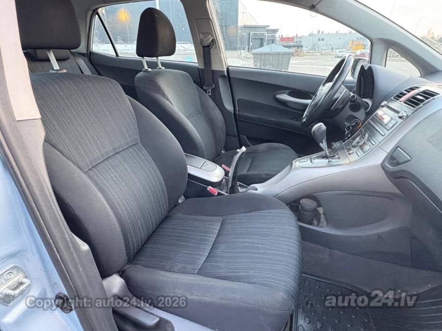 Toyota Auris 2007 Rapla, ar dzinēja tilpumu 1.40 L un nobraukumu 247 tūkst. km par 1750 €, foto 11 vietnē AUTOMOTO.COM.LV