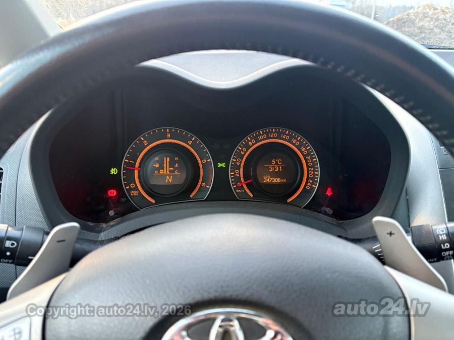 Toyota Auris 2007 Rapla, ar dzinēja tilpumu 1.40 L un nobraukumu 247 tūkst. km par 1750 €, foto 14 vietnē AUTOMOTO.COM.LV