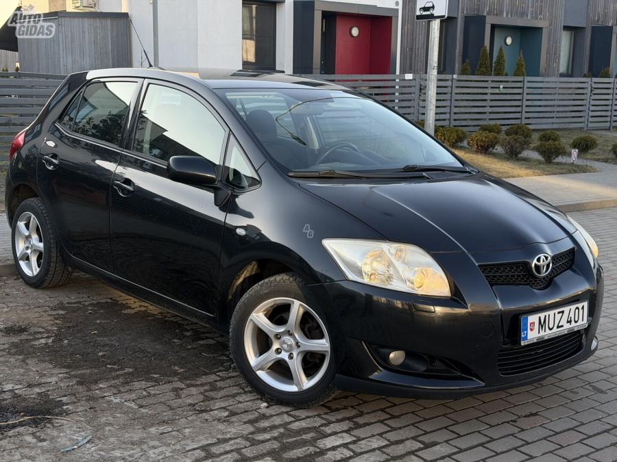 Toyota Auris 2007 Viļņa, ar dzinēja tilpumu 1.40 L un nobraukumu 270 tūkst. km par 2600 €, foto 2 vietnē AUTOMOTO.COM.LV