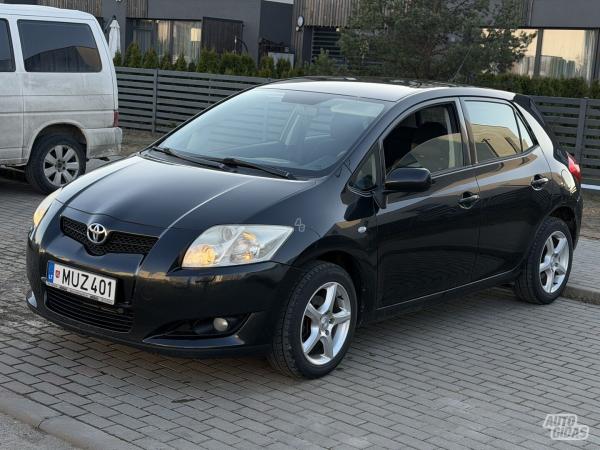 Toyota Auris 2007 Viļņa, ar dzinēja tilpumu 1.40 L un nobraukumu 270 tūkst. km par 2600 €, foto 4 vietnē AUTOMOTO.COM.LV