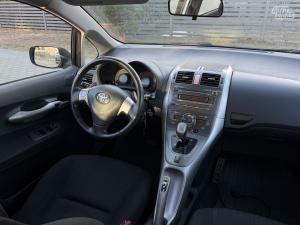 Toyota Auris 2007 Viļņa, ar dzinēja tilpumu 1.40 L un nobraukumu 270 tūkst. km par 2600 €, foto 12 vietnē AUTOMOTO.COM.LV