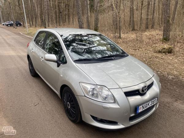 Toyota Auris 2007 Ukmergė, ar dzinēja tilpumu 2.00 L un nobraukumu 278 tūkst. km par 1650 €, foto 2 vietnē AUTOMOTO.COM.LV