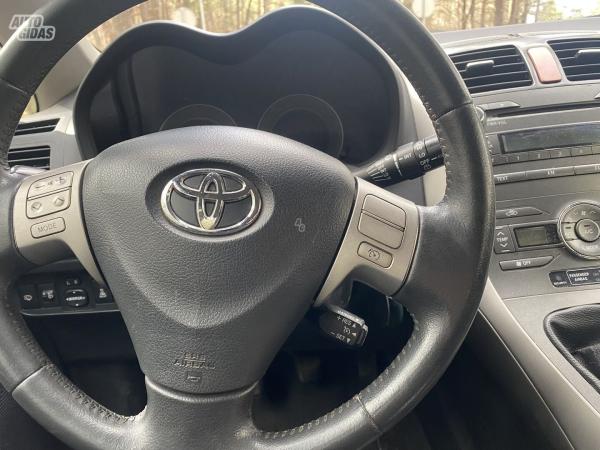 Toyota Auris 2007 Ukmergė, ar dzinēja tilpumu 2.00 L un nobraukumu 278 tūkst. km par 1650 €, foto 6 vietnē AUTOMOTO.COM.LV