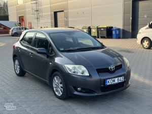 Toyota Auris 2007 in Vilnius, with an engine capacity of 2.00 L and mileage of 306 thousand km for 1999 €, photo 3 on AUTOMOTO.COM.LV