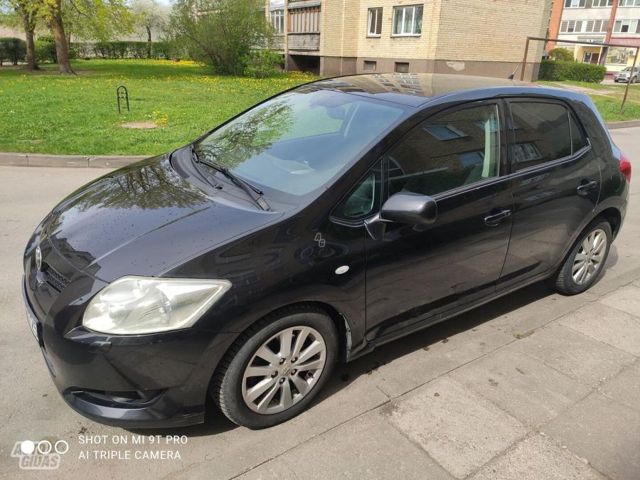 Toyota Auris 2007 Radviliškis, ar dzinēja tilpumu 2.00 L un nobraukumu 321 tūkst. km par 2350 €, foto 1 vietnē AUTOMOTO.COM.LV