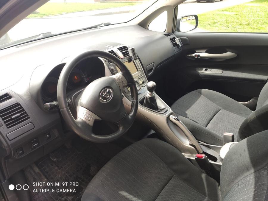 Toyota Auris 2007 Radviliškis, ar dzinēja tilpumu 2.00 L un nobraukumu 321 tūkst. km par 2350 €, foto 6 vietnē AUTOMOTO.COM.LV