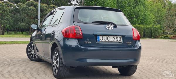 Toyota Auris 2007 Viļņa, ar dzinēja tilpumu 2.00 L un nobraukumu 319 tūkst. km par 2250 €, foto 3 vietnē AUTOMOTO.COM.LV