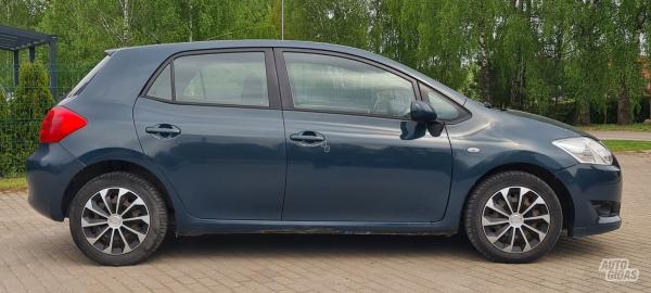 Toyota Auris 2007 Viļņa, ar dzinēja tilpumu 2.00 L un nobraukumu 319 tūkst. km par 2250 €, foto 6 vietnē AUTOMOTO.COM.LV
