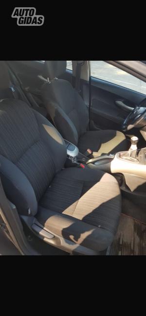 Toyota Auris 2007 Klaipėda, ar dzinēja tilpumu 1.40 L un nobraukumu 308 tūkst. km par 680 €, foto 9 vietnē AUTOMOTO.COM.LV