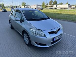 Toyota Auris 2007 in Rezekne, with an engine capacity of 2.00 L and mileage of 385 thousand km for 2050 €, photo  on AUTOMOTO.COM.LV
