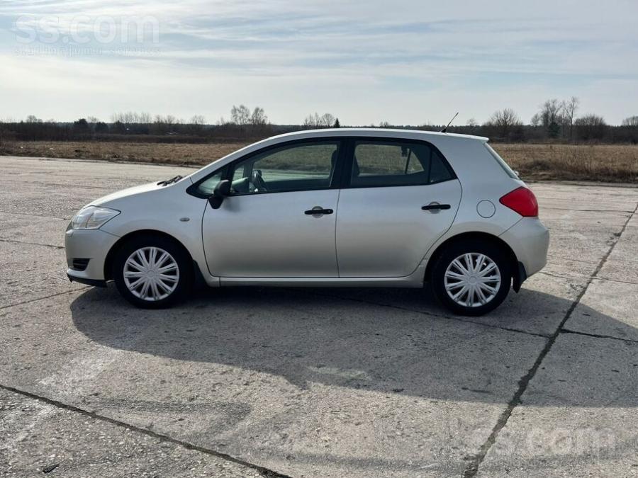 Toyota Auris 2007 in Riga, with an engine capacity of 1.60 L and mileage of 0 thousand km for 2499 €, photo 3 on AUTOMOTO.COM.LV