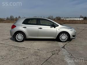 Toyota Auris 2007 in Riga, with an engine capacity of 1.60 L and mileage of 0 thousand km for 2499 €, photo 7 on AUTOMOTO.COM.LV