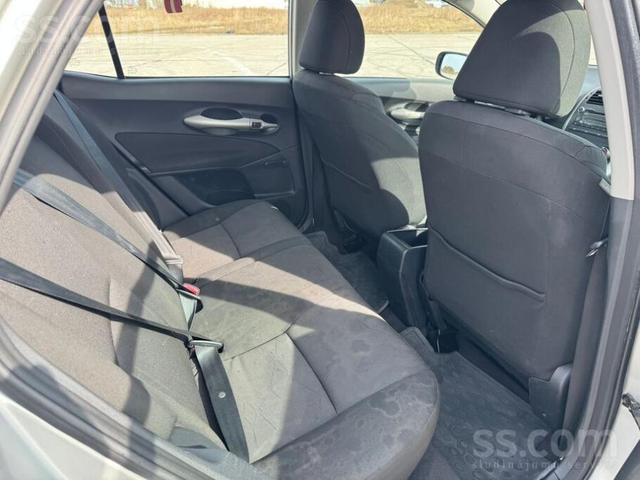 Toyota Auris 2007 in Riga, with an engine capacity of 1.60 L and mileage of 0 thousand km for 2499 €, photo 21 on AUTOMOTO.COM.LV