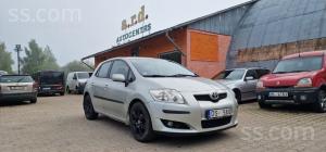 Toyota Auris 2007 in Valmiera, with an engine capacity of 2.00 L and mileage of 322 thousand km for 1700 €, photo  on AUTOMOTO.COM.LV