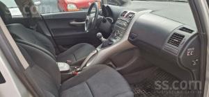 Toyota Auris 2007 in Valmiera, with an engine capacity of 2.00 L and mileage of 322 thousand km for 1700 €, photo 10 on AUTOMOTO.COM.LV
