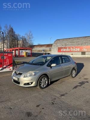 Toyota Auris 2007 in Riga, with an engine capacity of 1.60 L and mileage of 190 thousand km for 3100 €, photo  on AUTOMOTO.COM.LV
