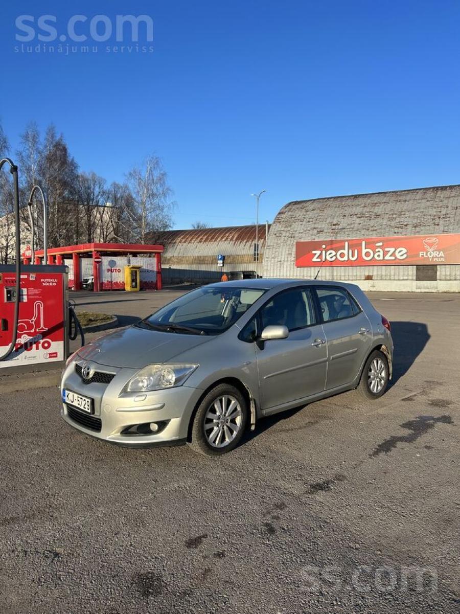 Toyota Auris 2007 Rīga, ar dzinēja tilpumu 1.60 L un nobraukumu 190 tūkst. km par 3100 €, foto 1 vietnē AUTOMOTO.COM.LV