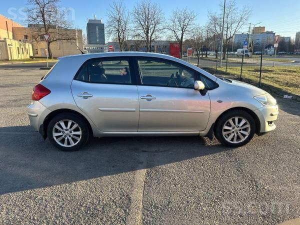 Toyota Auris 2007 Rīga, ar dzinēja tilpumu 1.60 L un nobraukumu 190 tūkst. km par 3100 €, foto 6 vietnē AUTOMOTO.COM.LV