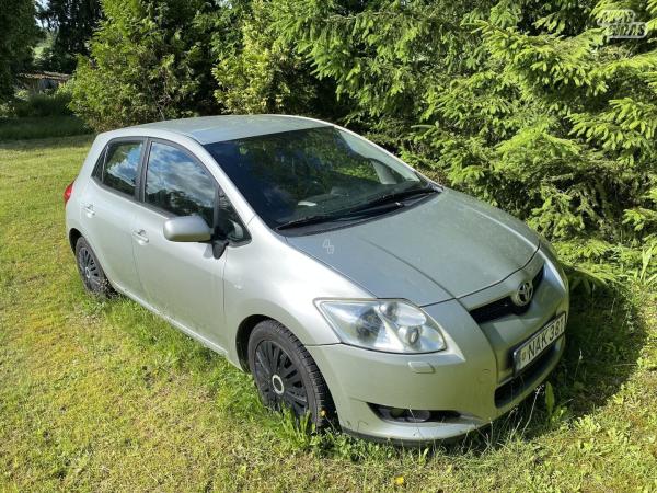 Toyota Auris 2007 in Ukmerge, with an engine capacity of 2.00 L and mileage of 278 thousand km for 750 €, photo 1 on AUTOMOTO.COM.LV