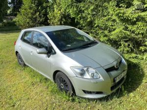 Toyota Auris 2007 Ukmergė, ar dzinēja tilpumu 2.00 L un nobraukumu 278 tūkst. km par 750 €, foto  vietnē AUTOMOTO.COM.LV