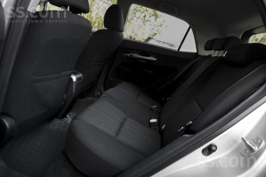 Toyota Auris 2007 in Riga, with an engine capacity of 1.60 L and mileage of 113 thousand km for 3200 €, photo 15 on AUTOMOTO.COM.LV