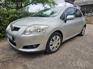 Toyota Auris 2007 Daugavpils, ar dzinēja tilpumu 2.00 L un nobraukumu 243 tūkst. km par 1150 €, foto  vietnē AUTOMOTO.COM.LV