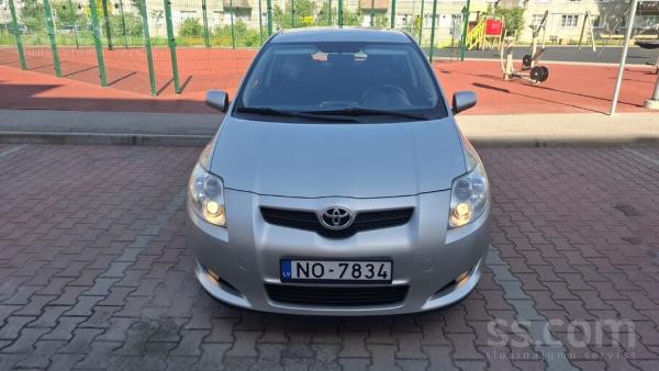 Toyota Auris 2007 Daugavpils, ar dzinēja tilpumu 2.00 L un nobraukumu 247 tūkst. km par 1700 €, foto 2 vietnē AUTOMOTO.COM.LV