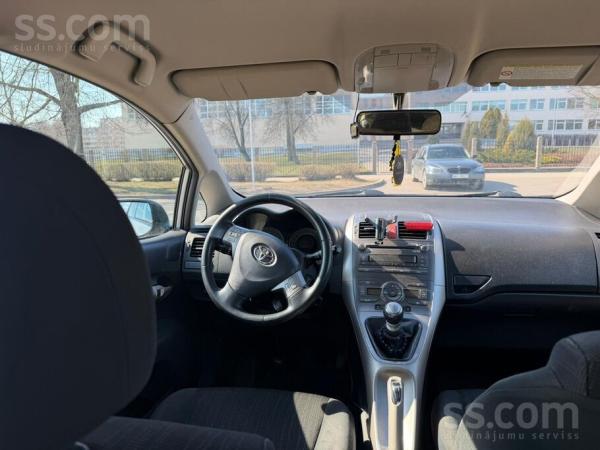 Тойота Аурис 2007 в Рига, объемом двигателя 2.00 л и пробегом 0 тыс. км за 1800 €, фото 6 на AUTOMOTO.COM.LV