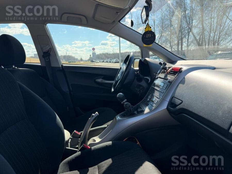 Тойота Аурис 2007 в Рига, объемом двигателя 2.00 л и пробегом 0 тыс. км за 1800 €, фото 8 на AUTOMOTO.COM.LV