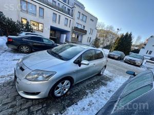 Toyota Auris 2007 Rīga, ar dzinēja tilpumu 2.20 L un nobraukumu 267 tūkst. km par 1499 €, foto 5 vietnē AUTOMOTO.COM.LV