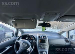 Toyota Auris 2007 Rīga, ar dzinēja tilpumu 2.20 L un nobraukumu 267 tūkst. km par 1499 €, foto 6 vietnē AUTOMOTO.COM.LV