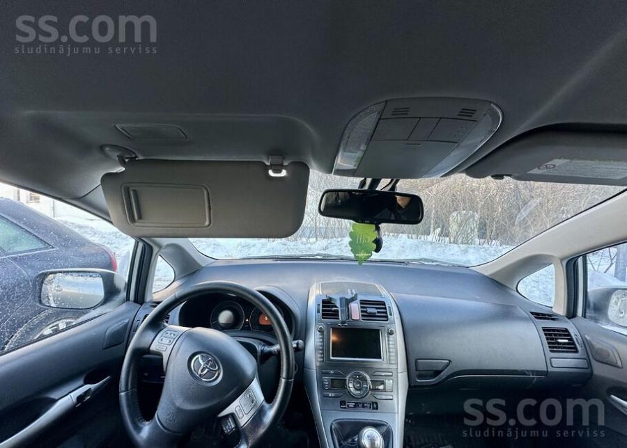 Toyota Auris 2007 Rīga, ar dzinēja tilpumu 2.20 L un nobraukumu 267 tūkst. km par 1499 €, foto 6 vietnē AUTOMOTO.COM.LV