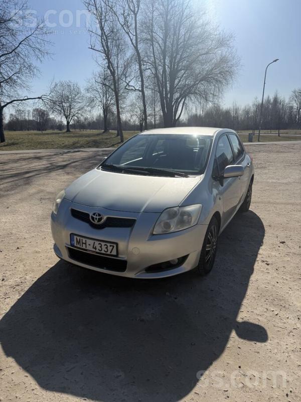 Тойота Аурис 2007 в Рига, объемом двигателя 2.00 л и пробегом 230 тыс. км за 1900 €, фото 1 на AUTOMOTO.COM.LV