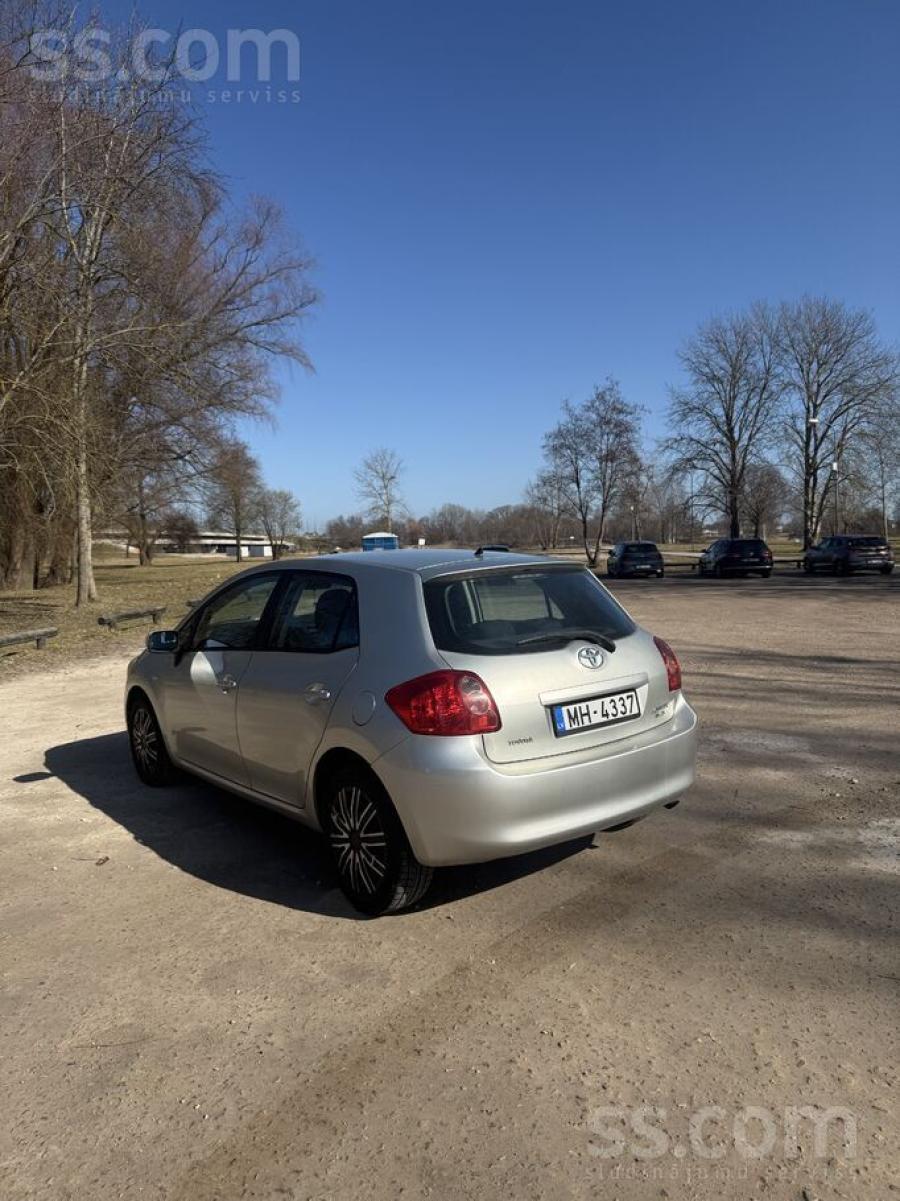 Toyota Auris 2007 Rīga, ar dzinēja tilpumu 2.00 L un nobraukumu 230 tūkst. km par 1900 €, foto 8 vietnē AUTOMOTO.COM.LV