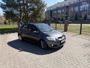 Тойота Аурис 2007 в Вильнюс, объемом двигателя 1.60 л и пробегом 250 тыс. км за 2999 €, фото 3 на AUTOMOTO.COM.LV