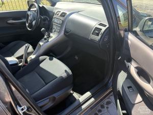 Тойота Аурис 2007 в Вильнюс, объемом двигателя 1.60 л и пробегом 250 тыс. км за 2999 €, фото 7 на AUTOMOTO.COM.LV