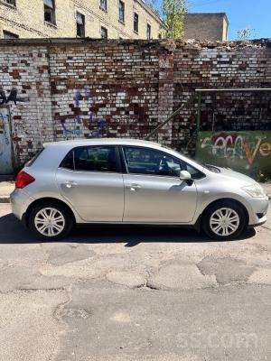 Toyota Auris 2007 in Riga, with an engine capacity of 1.60 L and mileage of 261 thousand km for 1150 €, photo 3 on AUTOMOTO.COM.LV