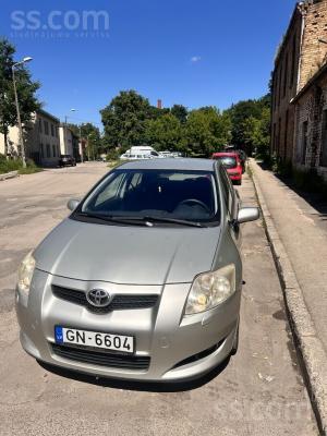 Toyota Auris 2007 in Riga, with an engine capacity of 1.60 L and mileage of 261 thousand km for 1150 €, photo 4 on AUTOMOTO.COM.LV