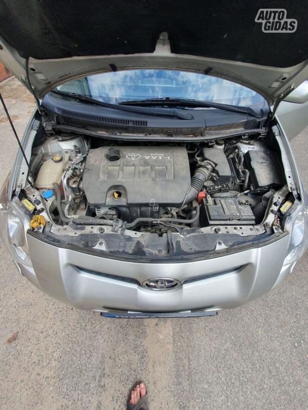 Toyota Auris 2007 Viļņa, ar dzinēja tilpumu 1.60 L un nobraukumu 159 tūkst. km par 3000 €, foto 9 vietnē AUTOMOTO.COM.LV