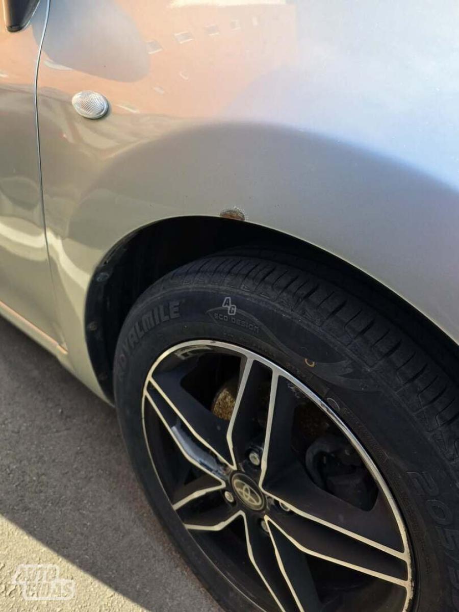 Toyota Auris 2007 Mažeikiai, ar dzinēja tilpumu 1.60 L un nobraukumu 214 tūkst. km par 2500 €, foto 8 vietnē AUTOMOTO.COM.LV
