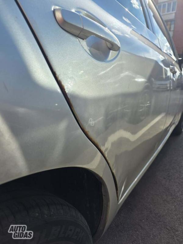 Toyota Auris 2007 Mažeikiai, ar dzinēja tilpumu 1.60 L un nobraukumu 214 tūkst. km par 2500 €, foto 10 vietnē AUTOMOTO.COM.LV