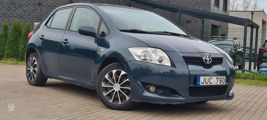 Toyota Auris 2007 in Vilnius, with an engine capacity of 2.00 L and mileage of 317 thousand km for 1950 €, photo 1 on AUTOMOTO.COM.LV