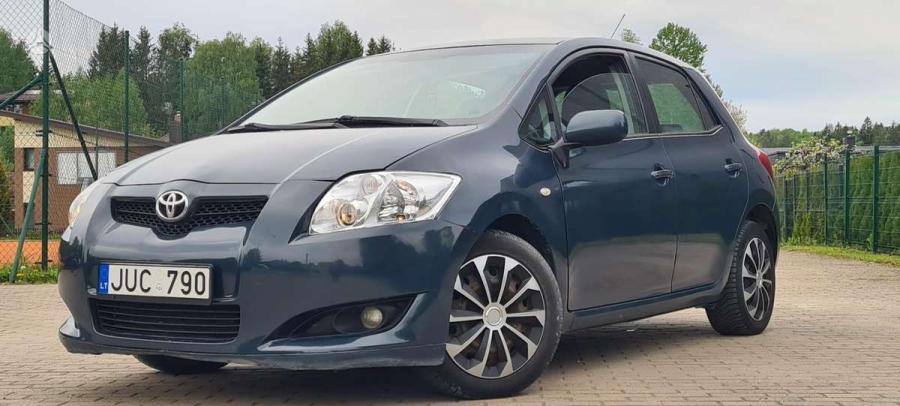 Toyota Auris 2007 in Vilnius, with an engine capacity of 2.00 L and mileage of 317 thousand km for 1950 €, photo 3 on AUTOMOTO.COM.LV