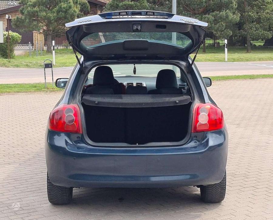 Toyota Auris 2007 in Vilnius, with an engine capacity of 2.00 L and mileage of 317 thousand km for 1950 €, photo 16 on AUTOMOTO.COM.LV