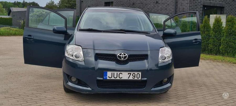 Toyota Auris 2007 in Vilnius, with an engine capacity of 2.00 L and mileage of 317 thousand km for 1950 €, photo 17 on AUTOMOTO.COM.LV